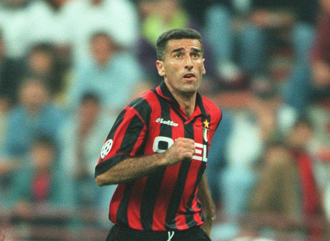 No Milan, Mauro Tassotti roeu o osso para depois comer o filé - Calciopédia
