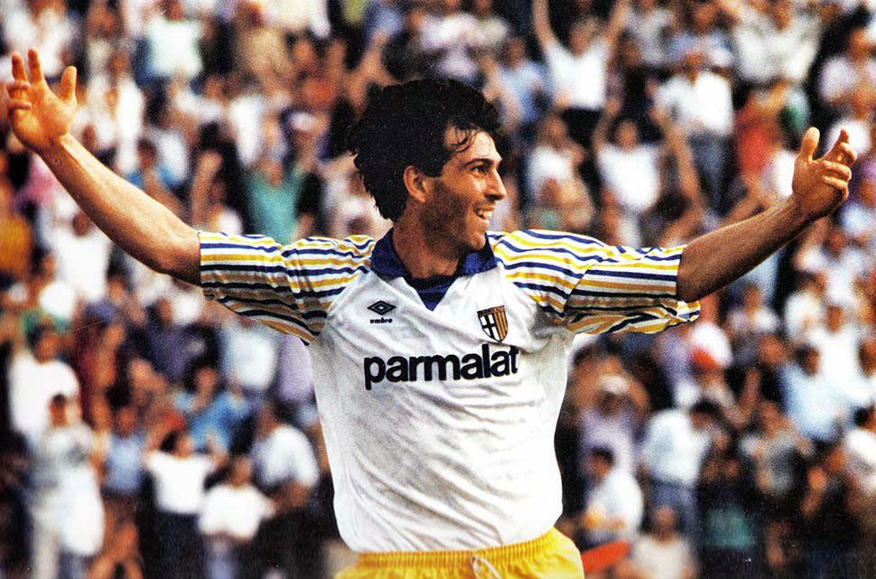 Alessandro Melli foi bandeira do Parma nos anos de ouro - Calciopédia