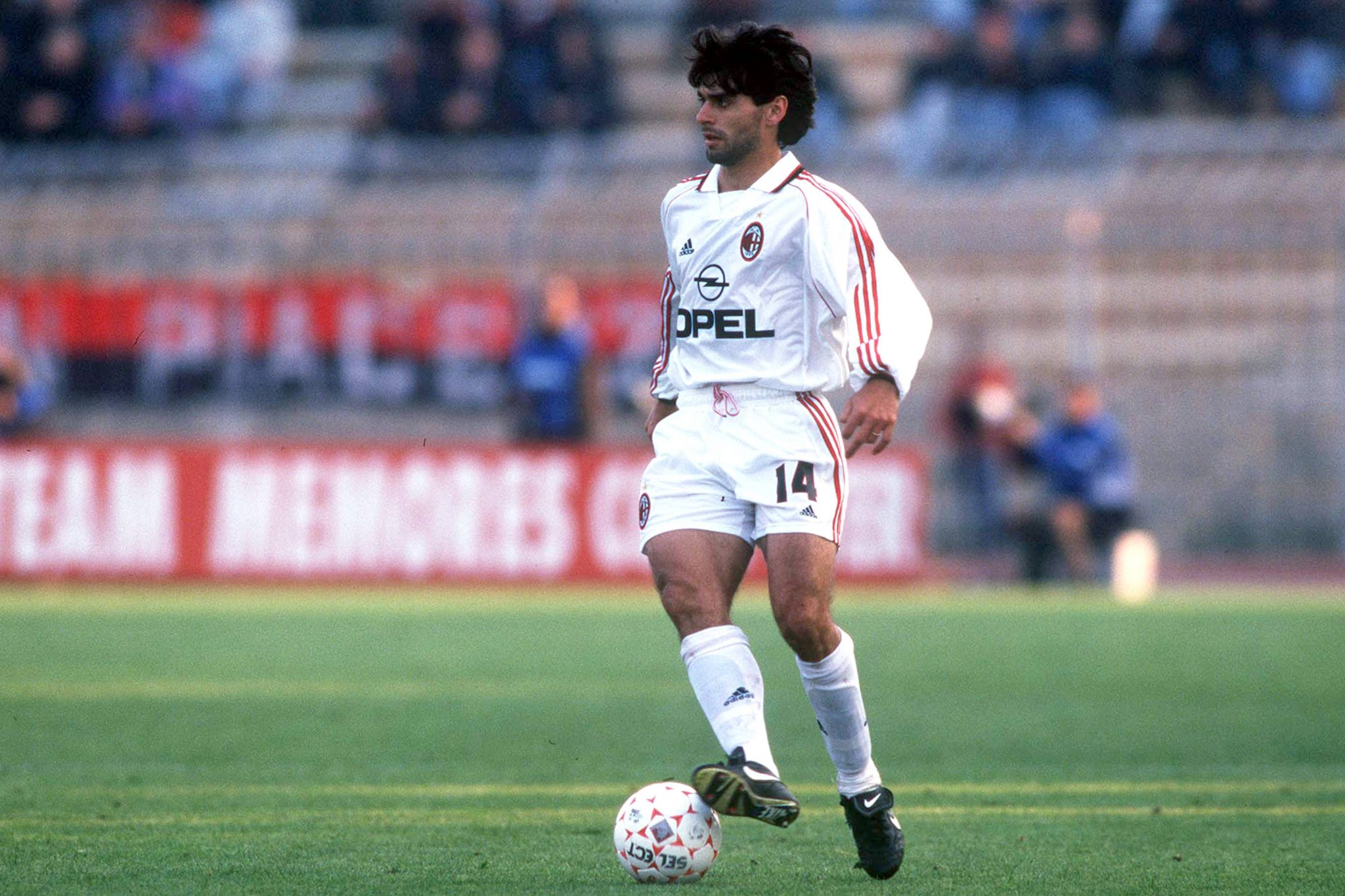 Anos de Roberto Ayala na Itália se dividem entre capitania do Napoli e ...