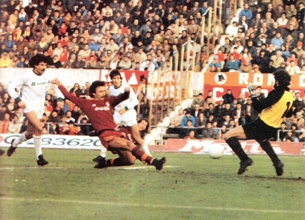 Defensor versátil, Luciano Favero foi coadjuvante de uma Juventus ...