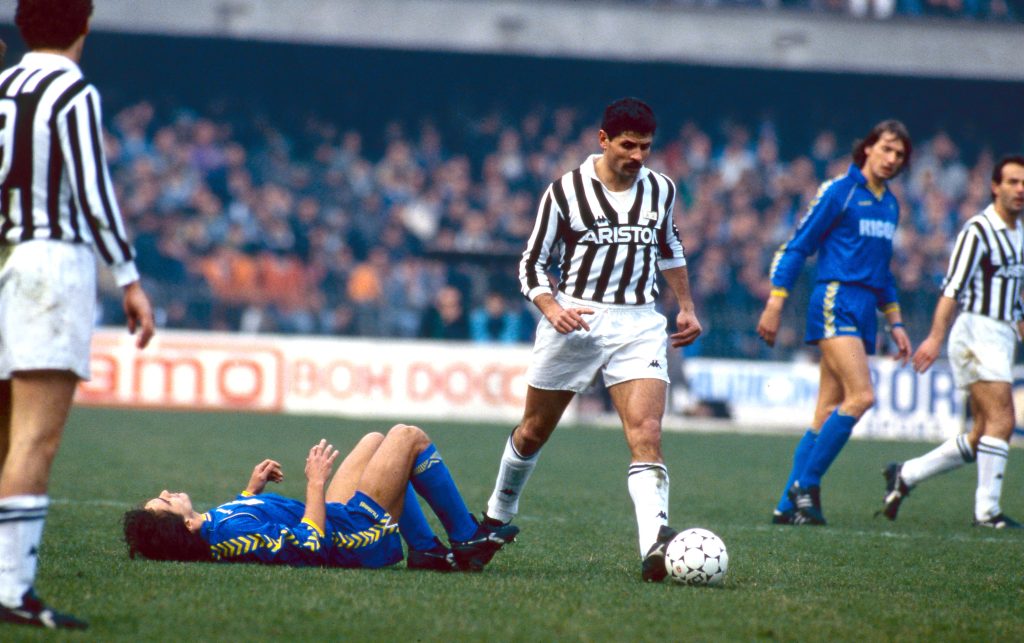 Defensor versátil, Luciano Favero foi coadjuvante de uma Juventus ...
