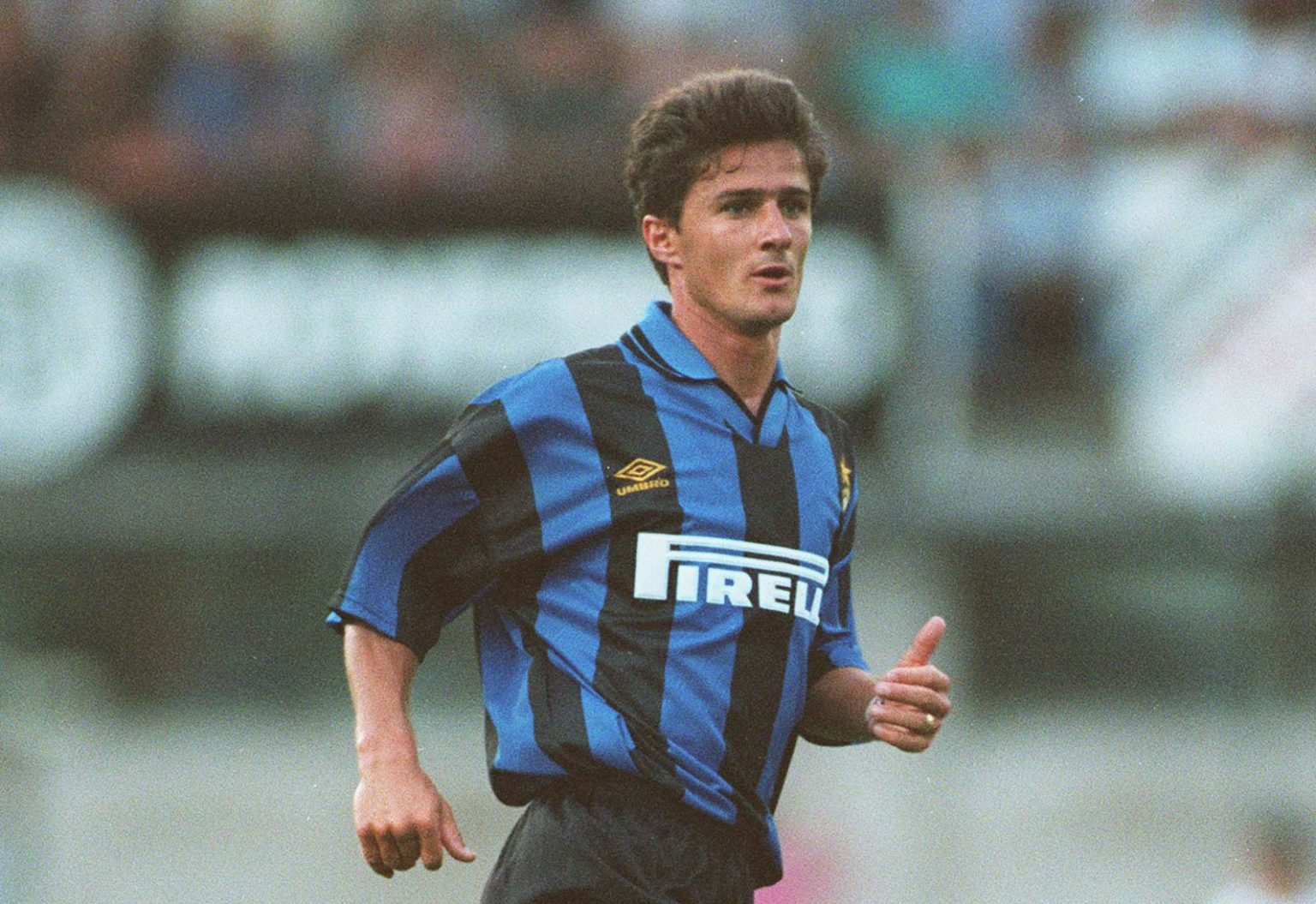 Pasta sem molho: irrelevante na Itália, Benito Carbone fez sucesso na ...