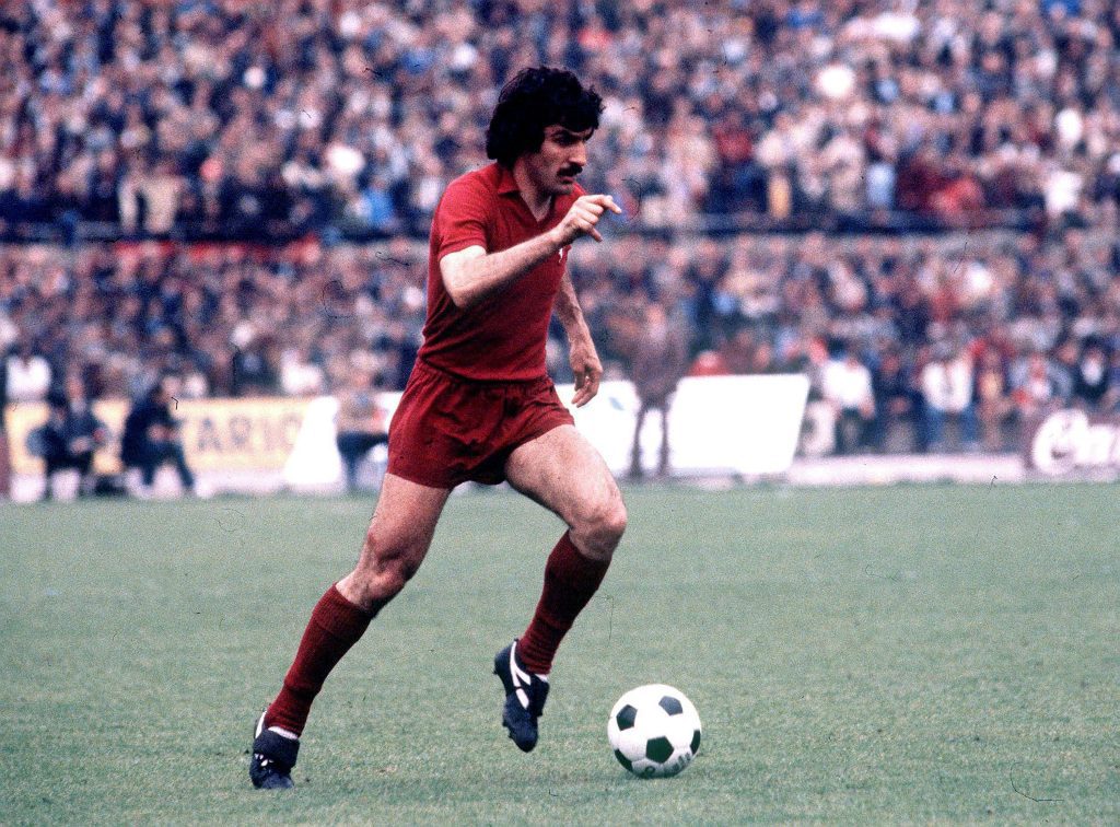 Claudio Sala, o 'poeta do gol', capitaneou o Torino em seu último ...