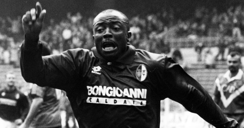 Abedi Pelé teve curta passagem pelo Torino, mas foi um dos grandes ...